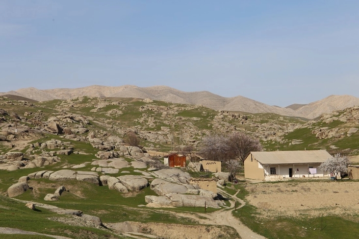 Сангижумон – тебранувчи тош